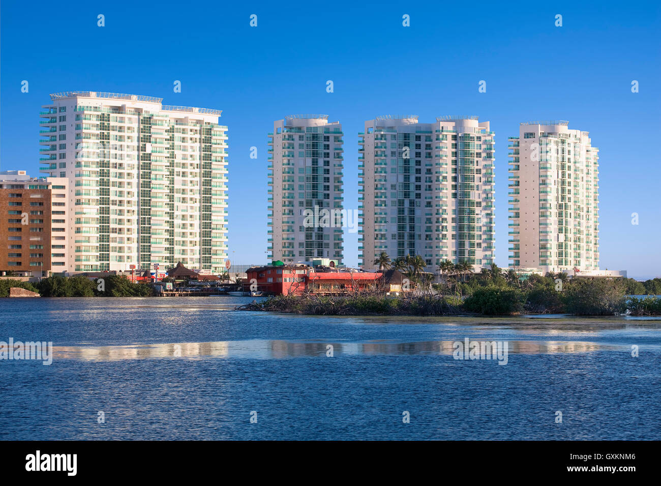 Buildings in Cancun, Mexico Stock Photo - Alamy