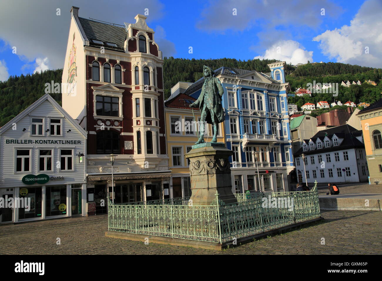 Statue bergen norway hi-res stock photography and images - Alamy