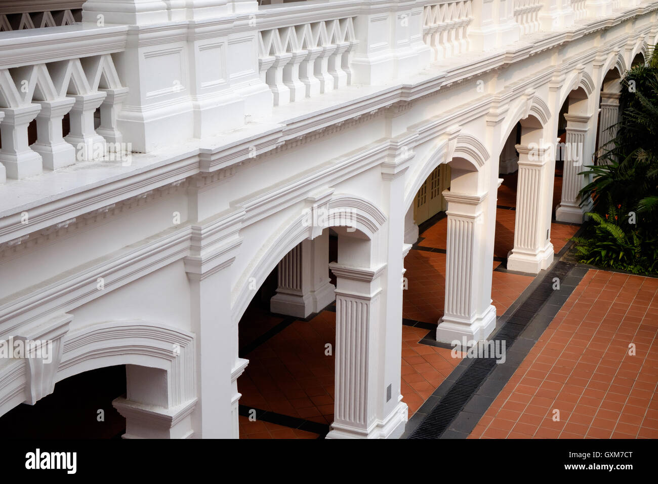 Colonial style terrace, Raffles Hotel, Singapore Stock Photo - Alamy