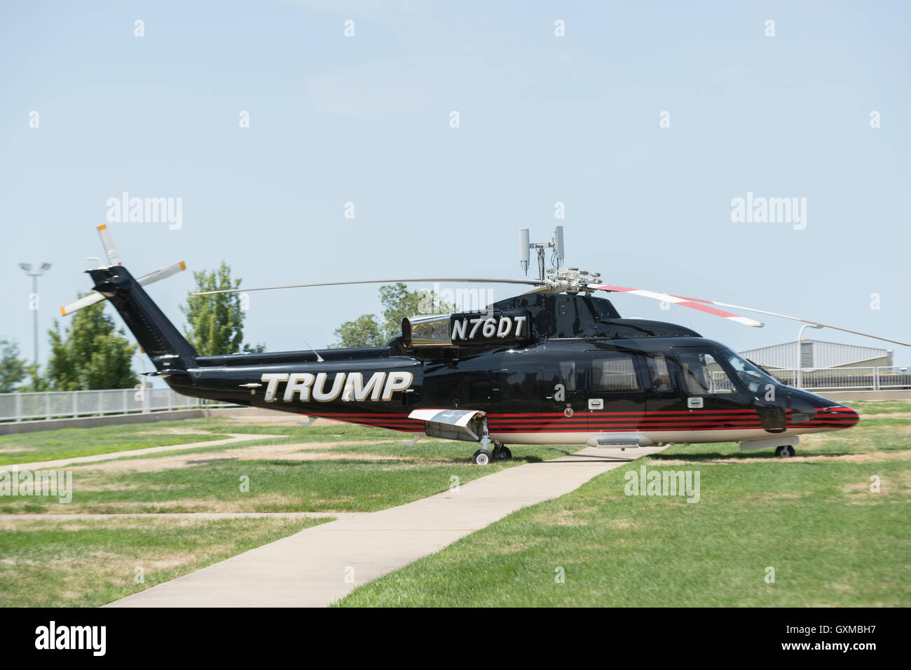 GOP Presidential nominee Donald Trump arrives by private helicopter for ...