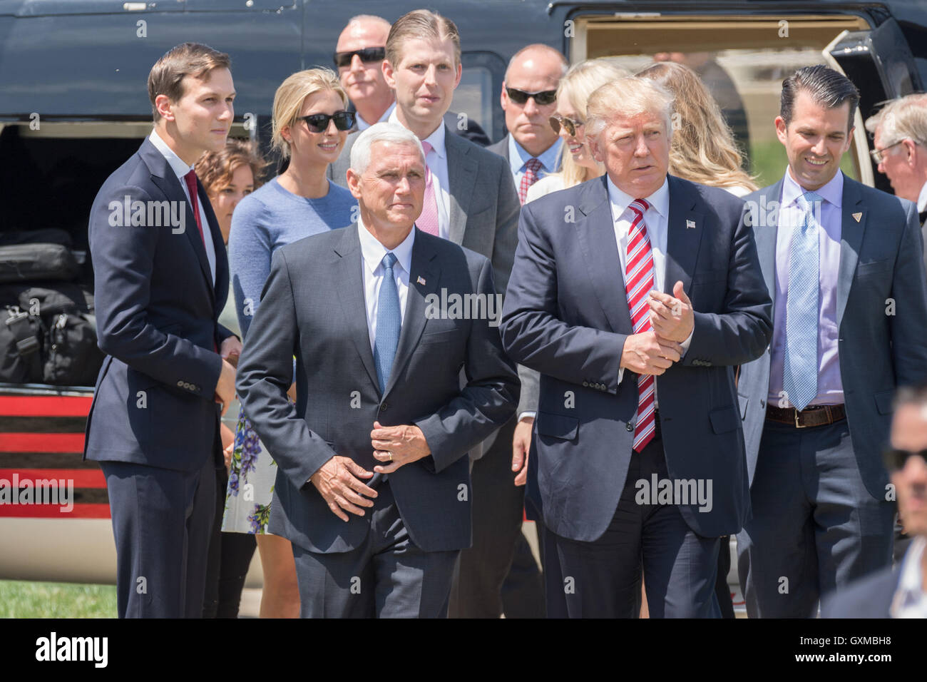GOP Presidential nominee Donald Trump walks with Vice Presidential ...