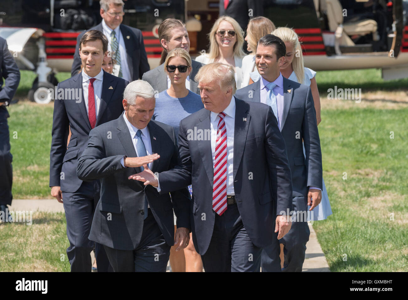 GOP Presidential nominee Donald Trump walks with Vice Presidential ...