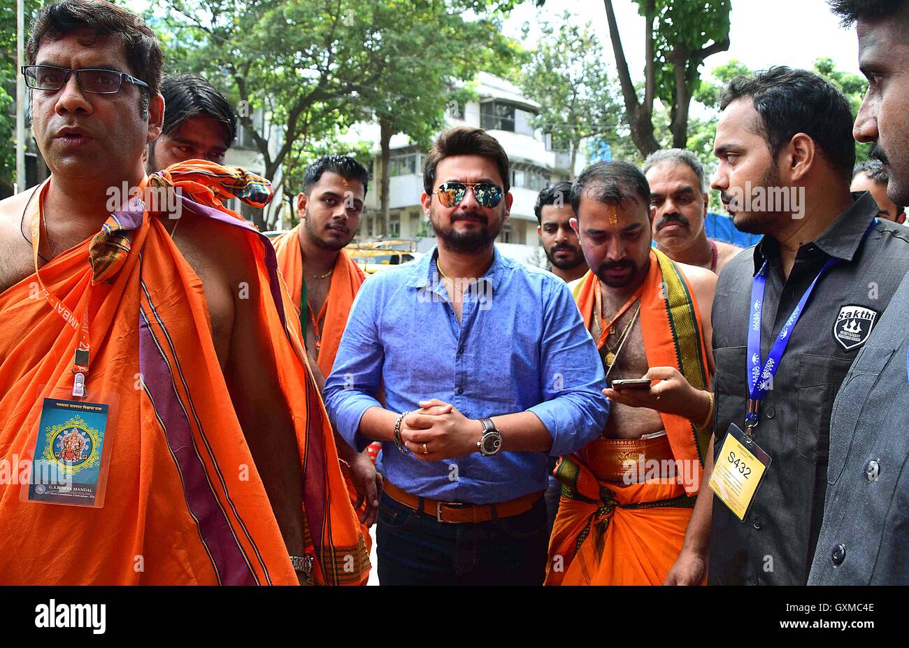 Marathi actor Swapnil Joshi visits GSB Seva Mandal to offer prayer on ...