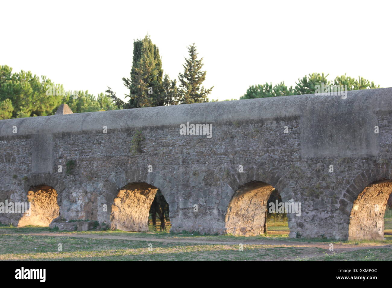 Ancient roman aqueducts hi-res stock photography and images - Alamy