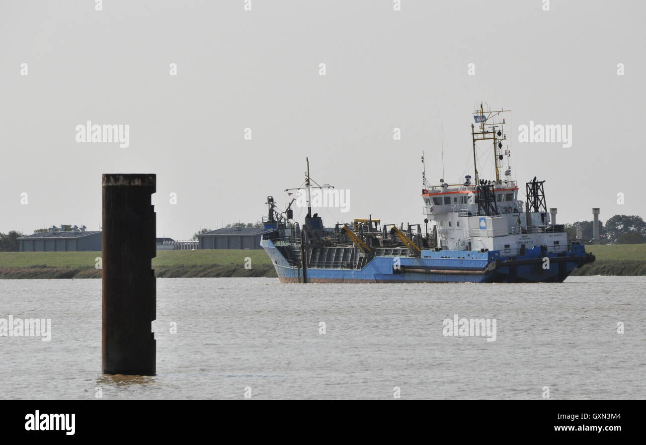 Floating dredger hi-res stock photography and images - Alamy