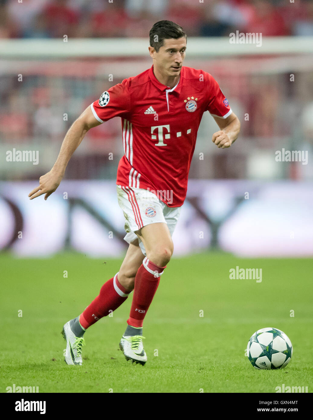 Munich, Germany. 13th Sep, 2016. Munich's Robert Lewandowski kicks the ...