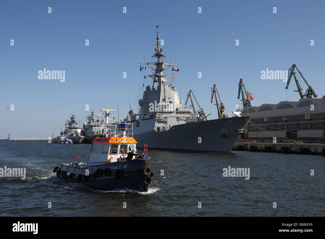 Gdynia, poland 16th, Sept. 2016 3 NATO SNMG-1 frigates - Spanish ESPS ...
