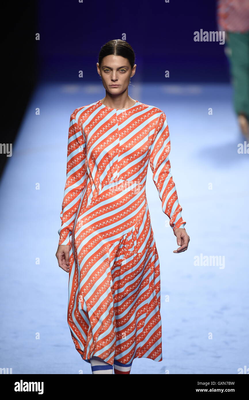 A model wears at collection runway a creation from Moises Nieto during ...