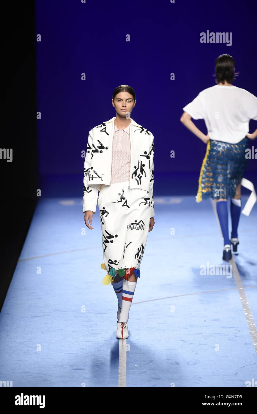 A model wears at collection runway a creation from Moises Nieto during ...