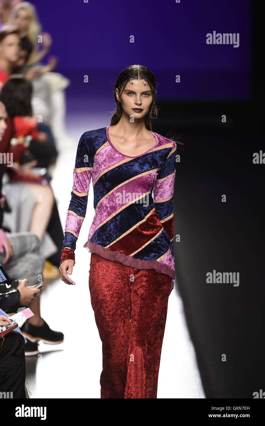 A model wears at collection runway a creation from Mane Mane during ...