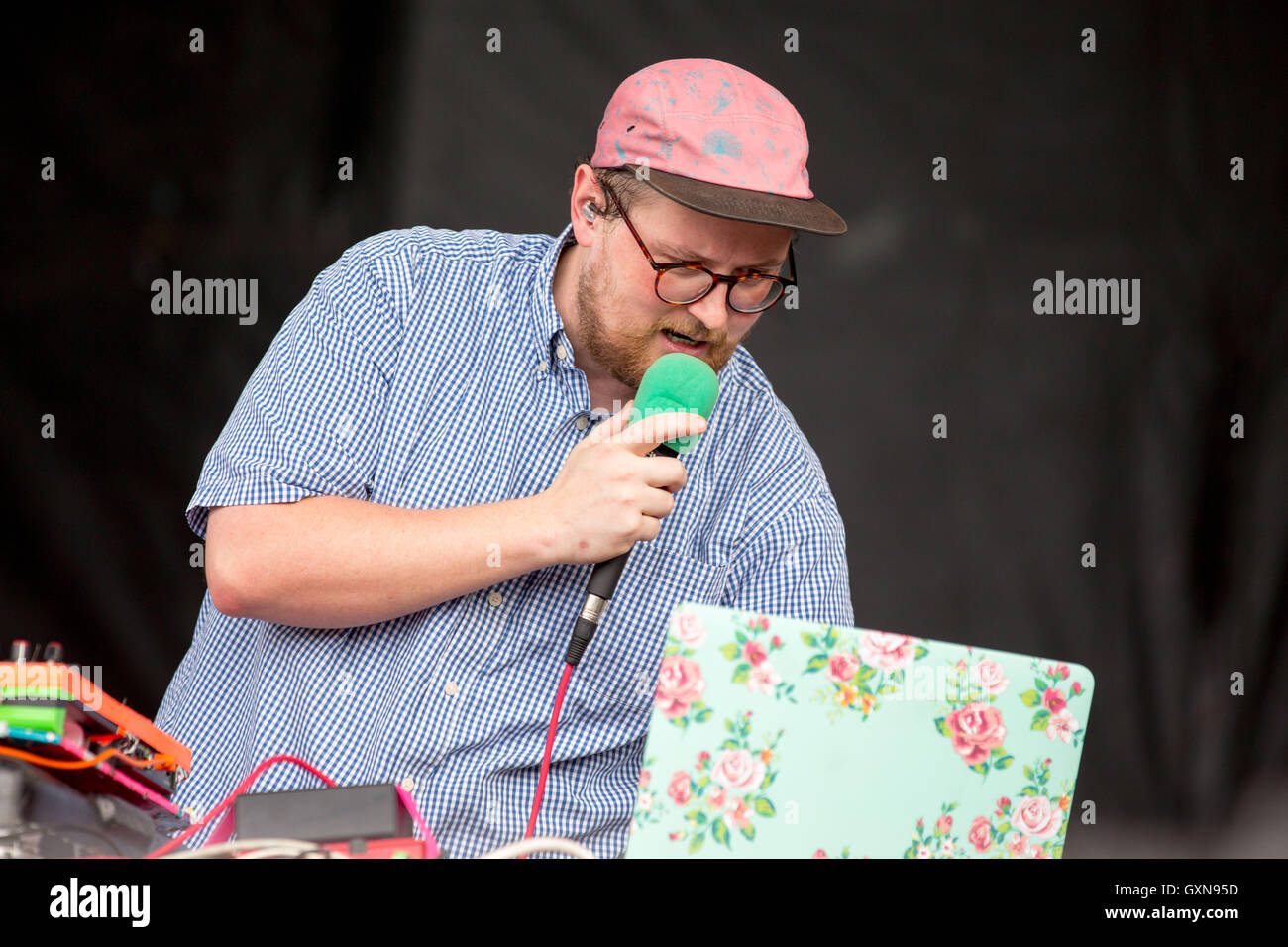 Chicago, Illinois, USA. 16th Sep, 2016. Musician DAN DEACON performs ...