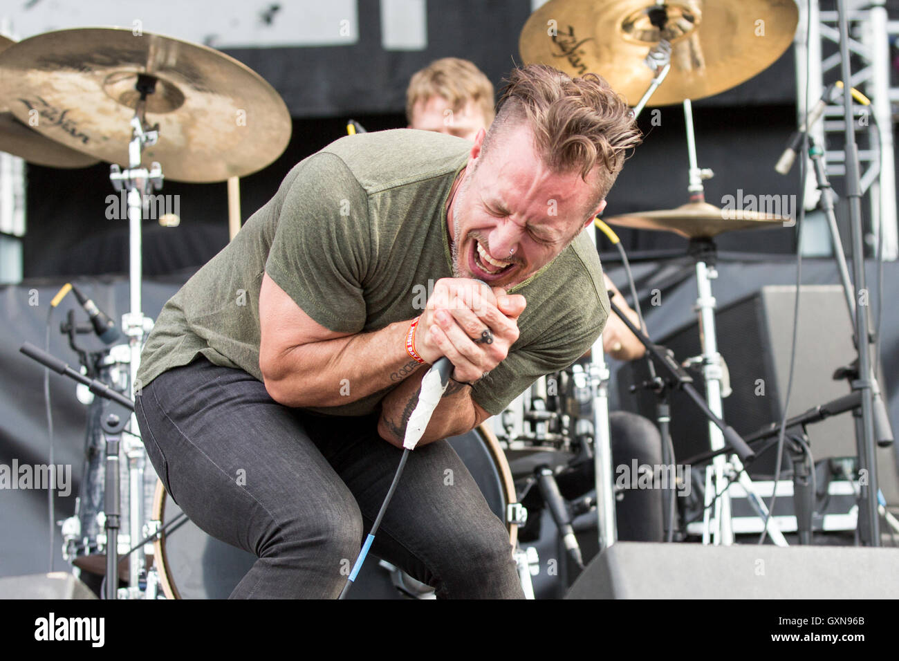 Chicago, Illinois, USA. 16th Sep, 2016. GREG PUCIATO of Dillinger ...