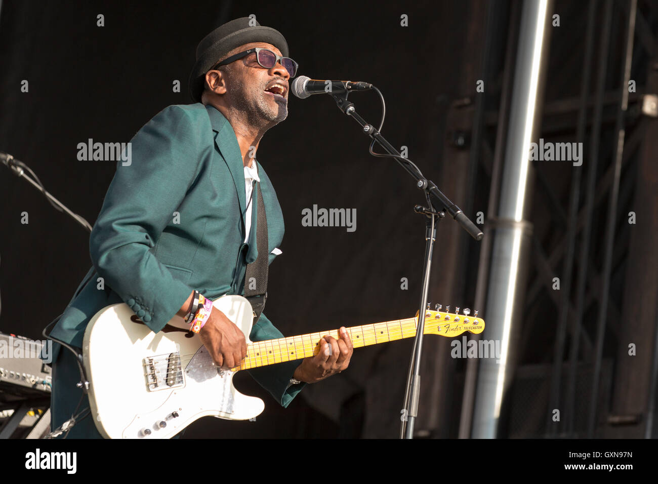 Lynval golding hi-res stock photography and images - Alamy