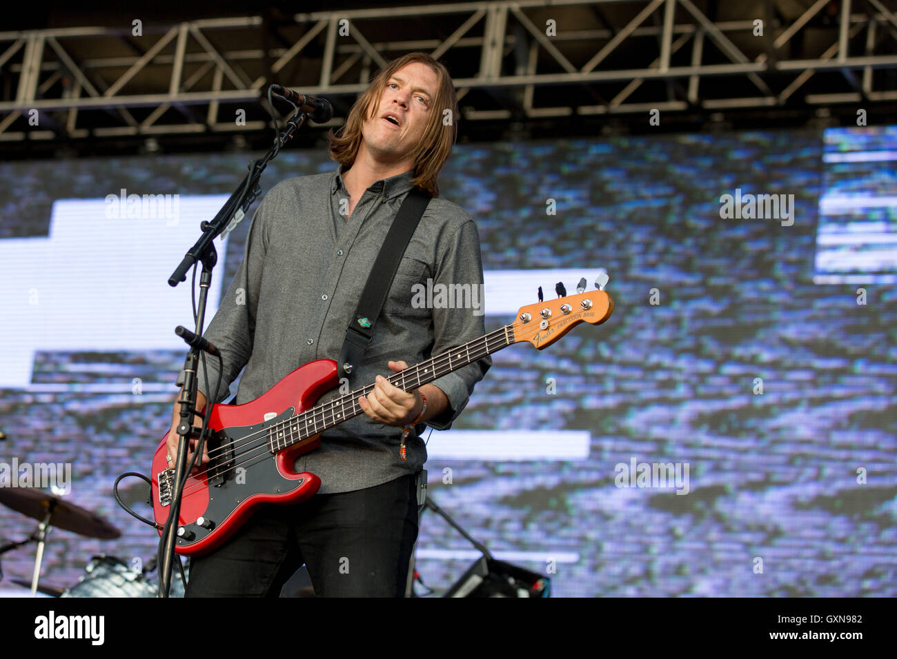 Chicago, Illinois, USA. 16th Sep, 2016. RICK BURCH of Jimmy Eat World ...