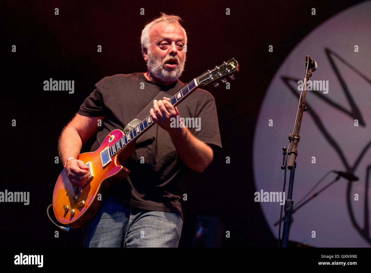 Chicago, Illinois, USA. 16th Sep, 2016. GENE WEEN of Ween performs live ...