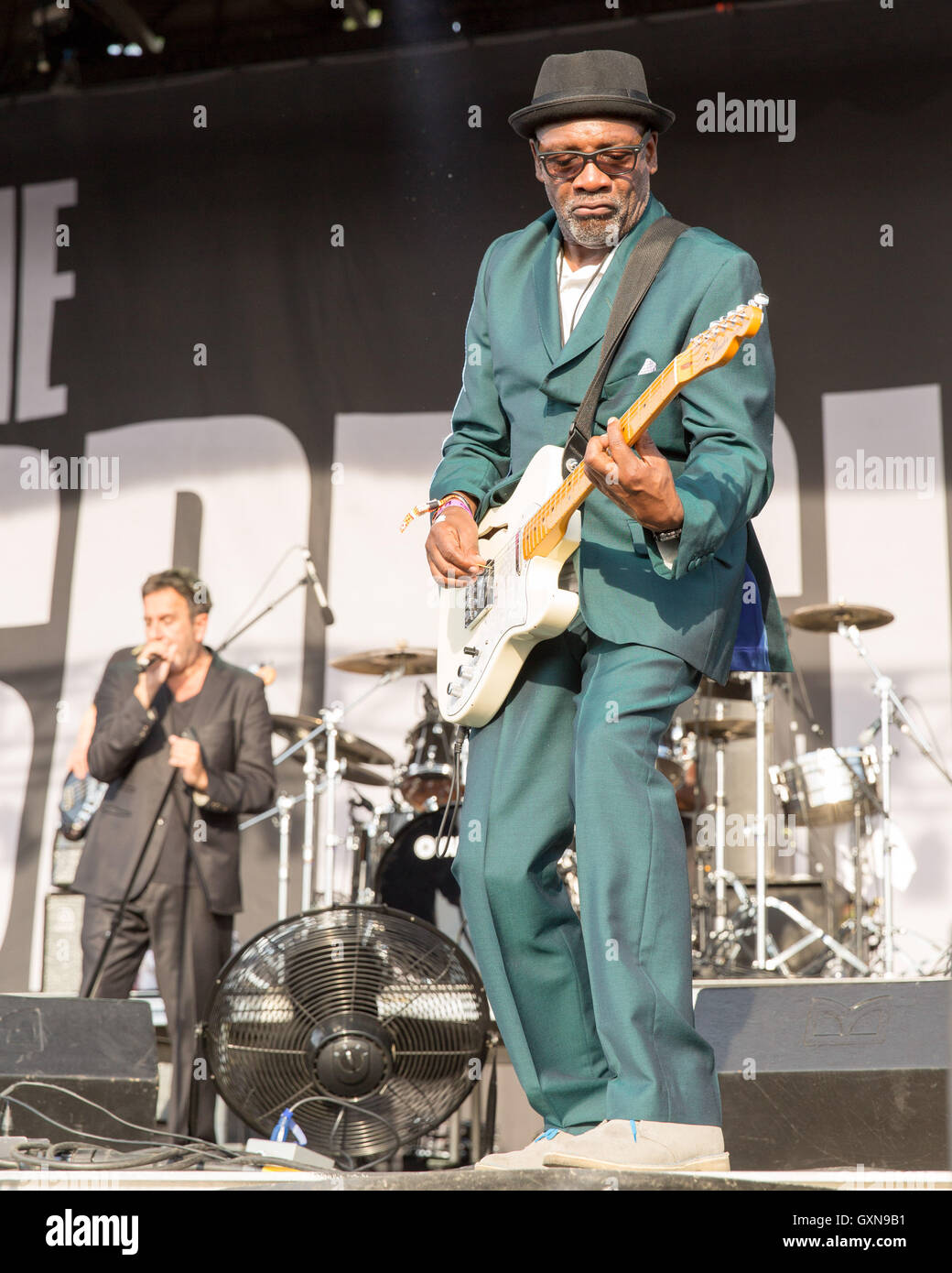 Chicago, Illinois, USA. 16th Sep, 2016. TERRY HALL and LYNVAL GOLDING ...