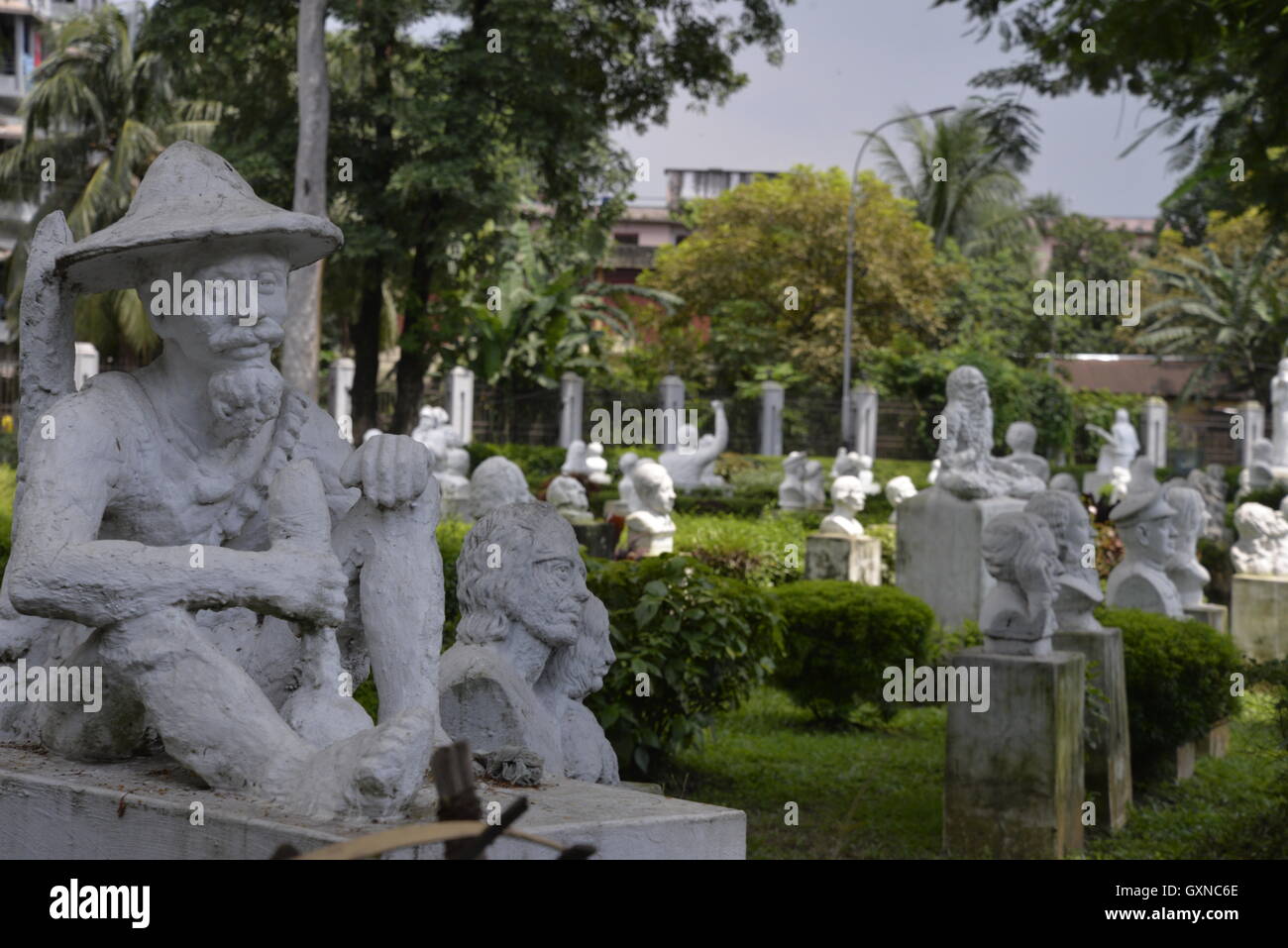 Dhaka, Bangladesh. 17th September, 2016. The sculptures Terrace ...