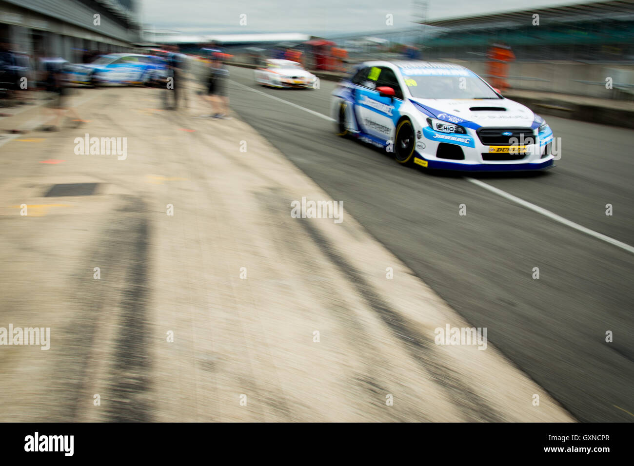 Racing silverline hi-res stock photography and images - Alamy