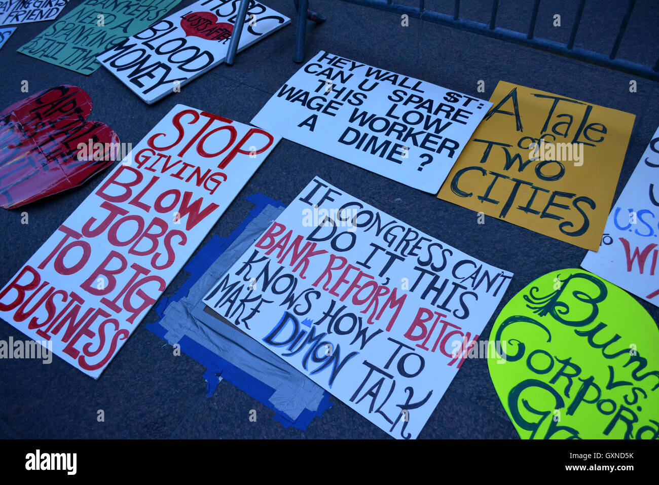 New York, USA. 16th September, 2016. Signs on the ground in Zuccotti ...