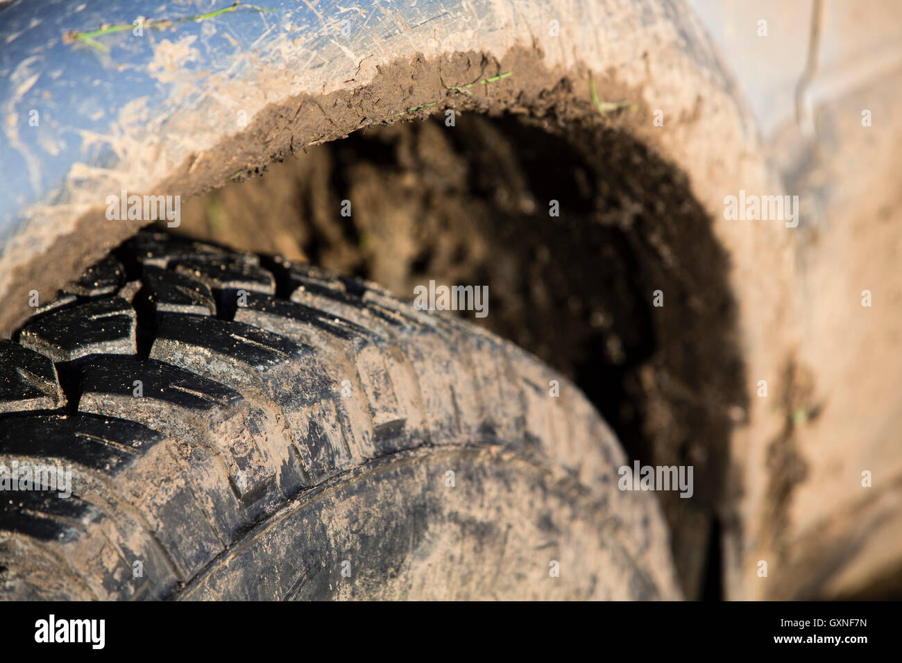 Large 4x4 hi-res stock photography and images - Alamy