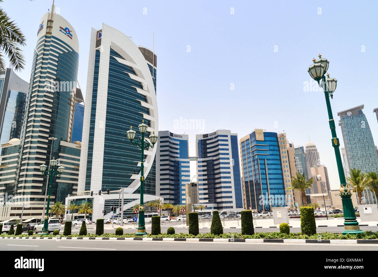 Construction high rise buildings in doha hi-res stock photography and ...