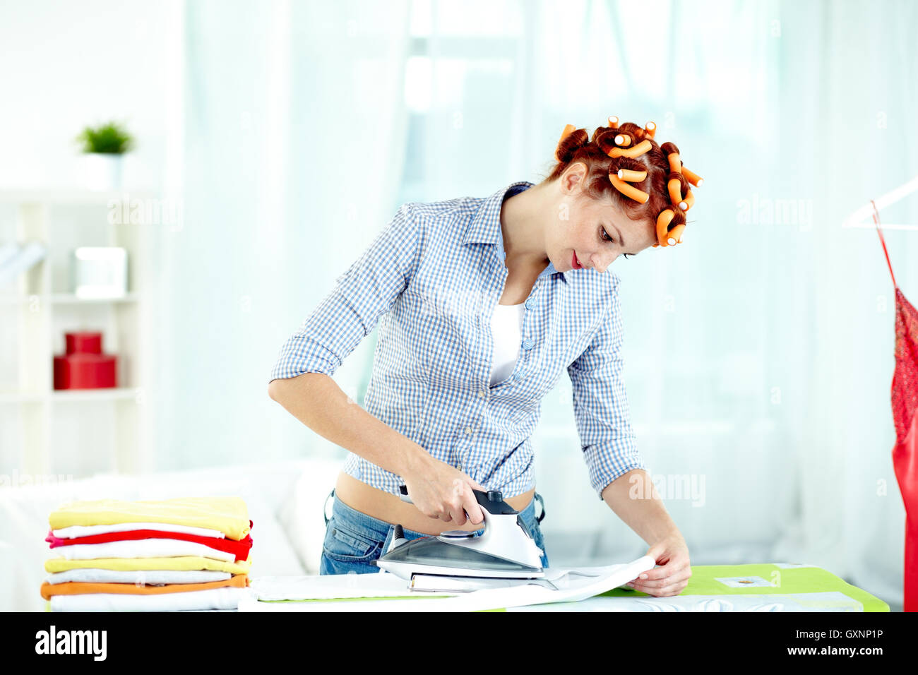 Easy ironing hi-res stock photography and images - Alamy