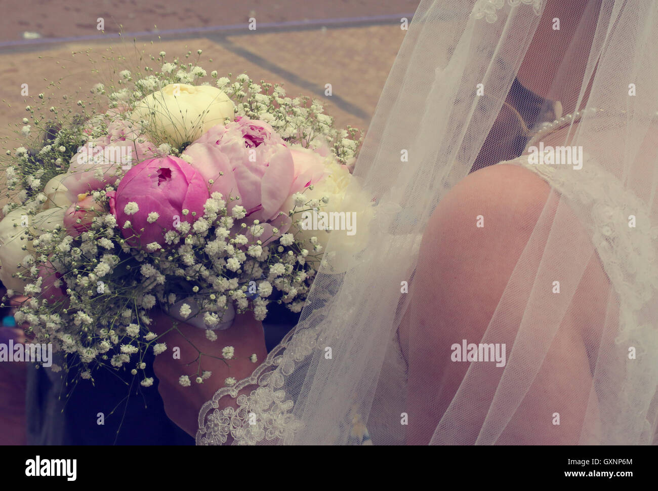 The veiled bride hi-res stock photography and images - Alamy