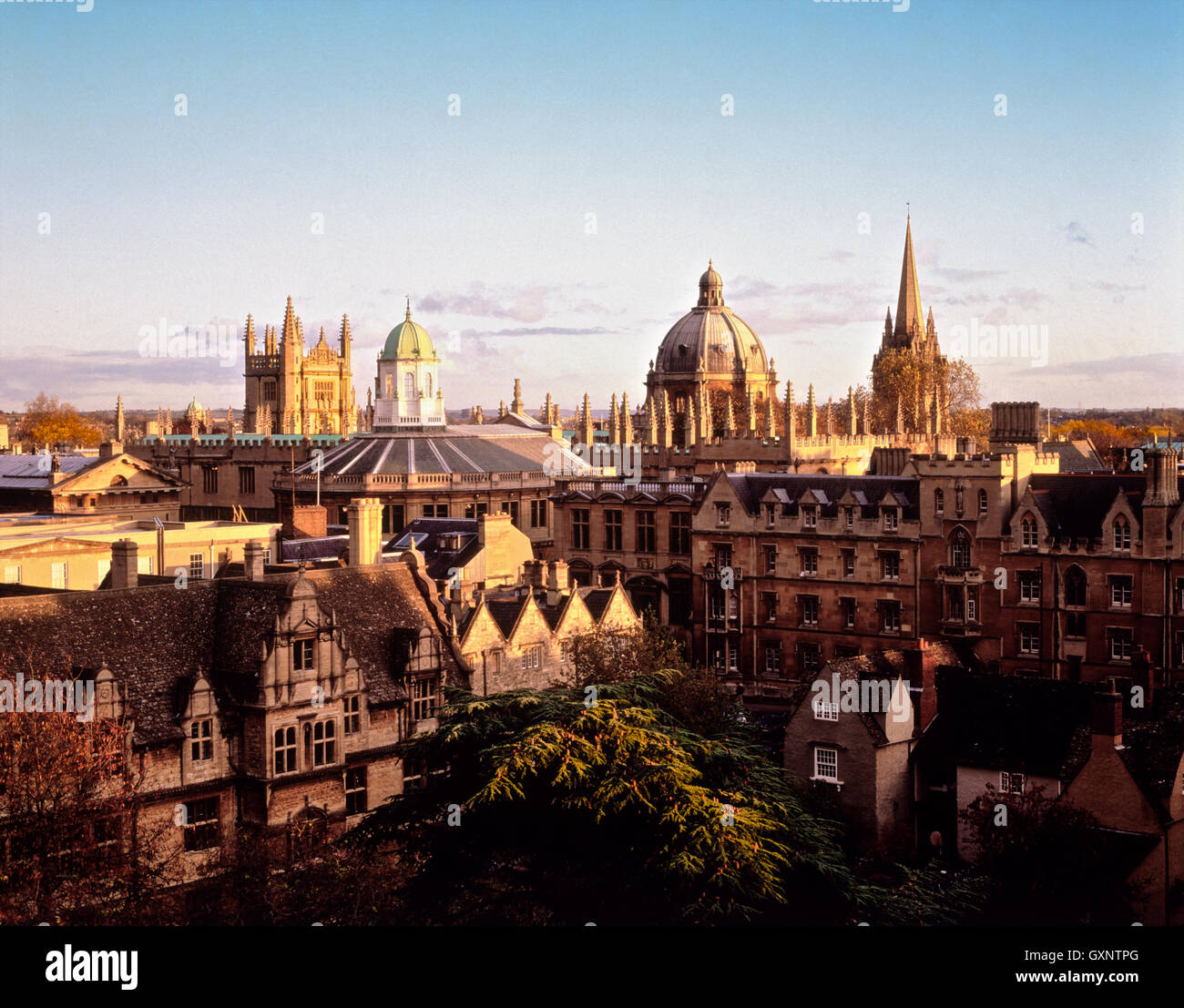 Oxford roof rooftop skyline hi-res stock photography and images - Alamy