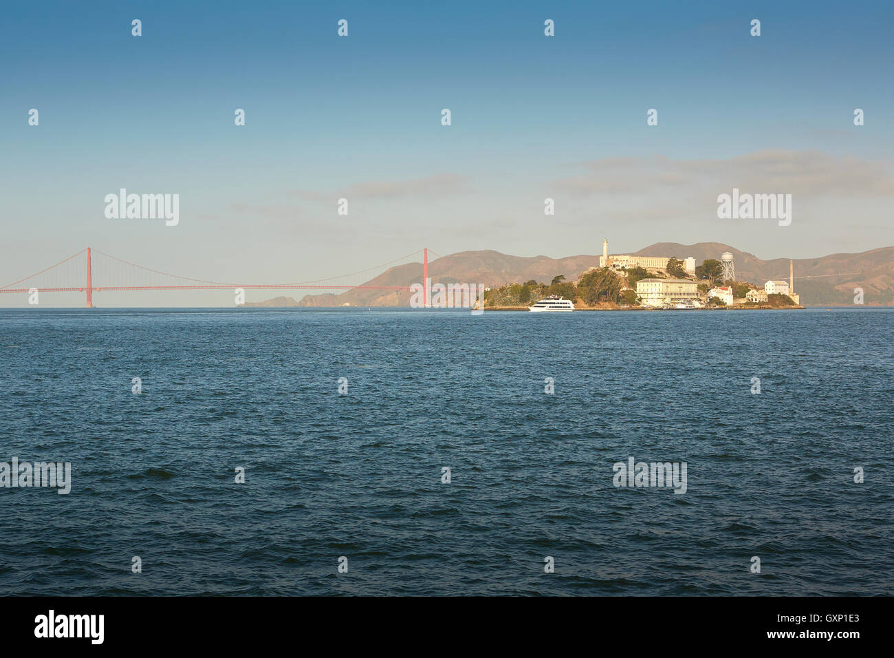 Alcatraz island and golden gate bridge hi-res stock photography and ...