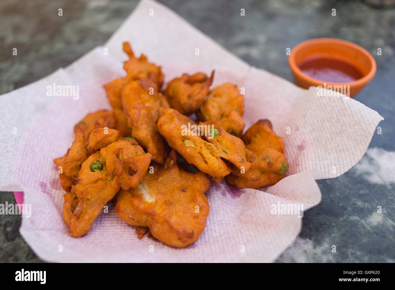 Fried food india hi-res stock photography and images - Alamy