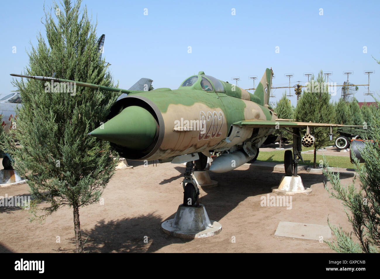 Mikoyan gurevich mig 21 fighter hi-res stock photography and images - Alamy