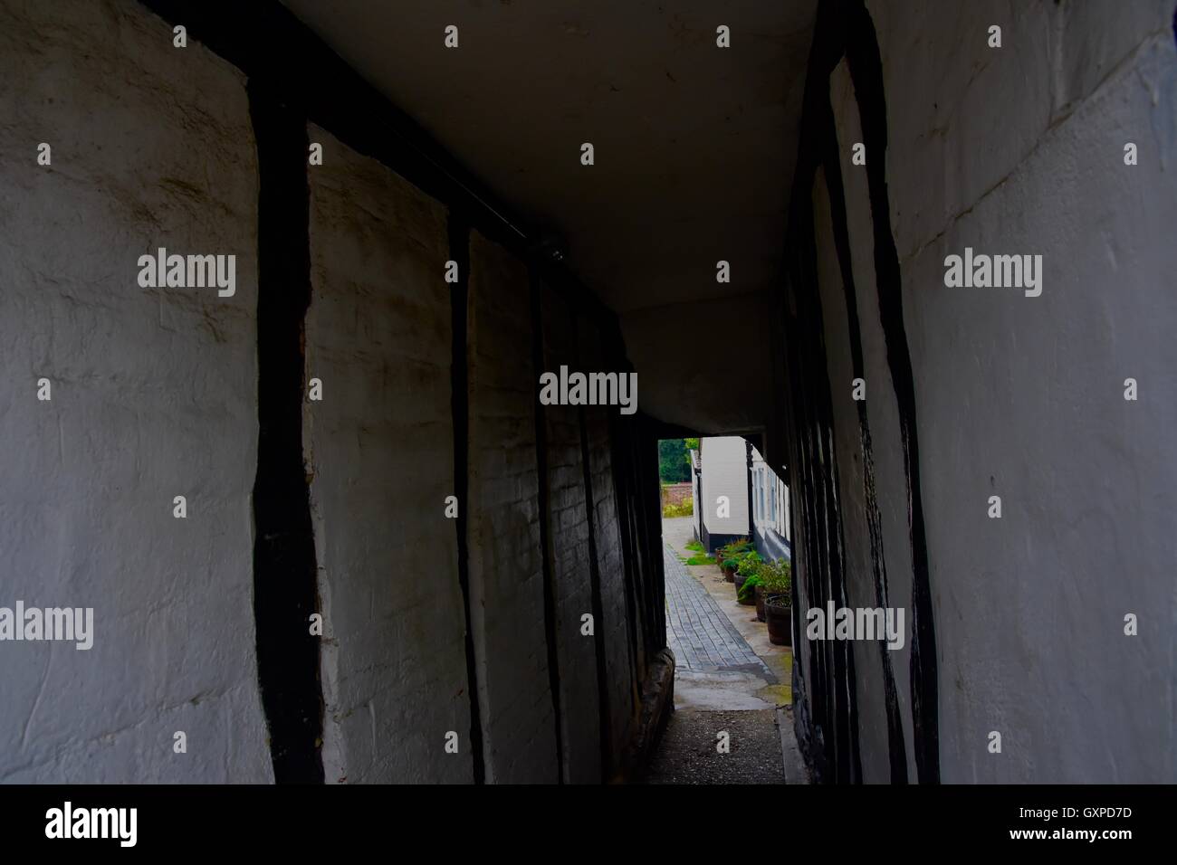 A narrow street in Framlingham Stock Photo - Alamy