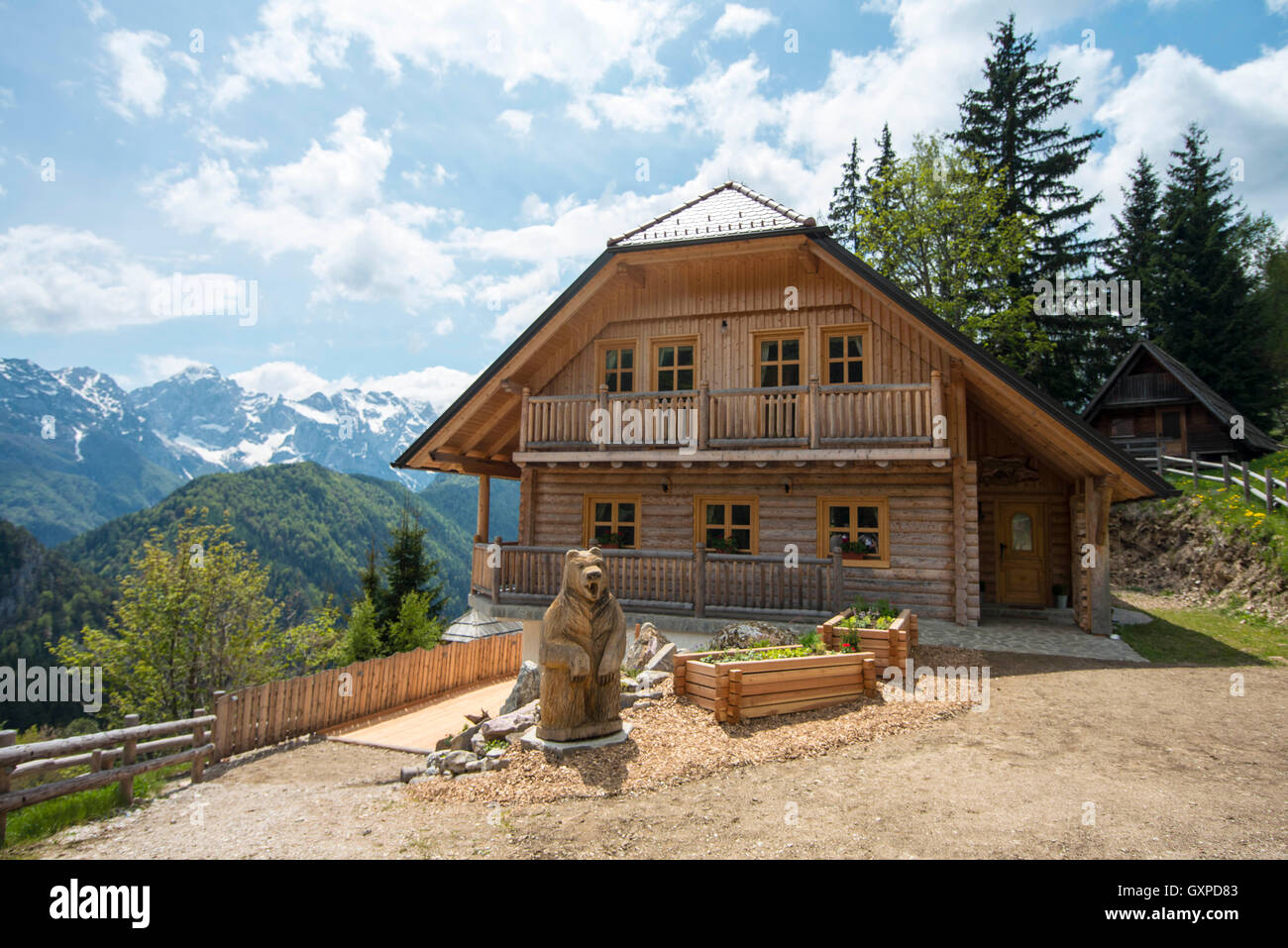 Hills wooden house handmade hi-res stock photography and images - Alamy