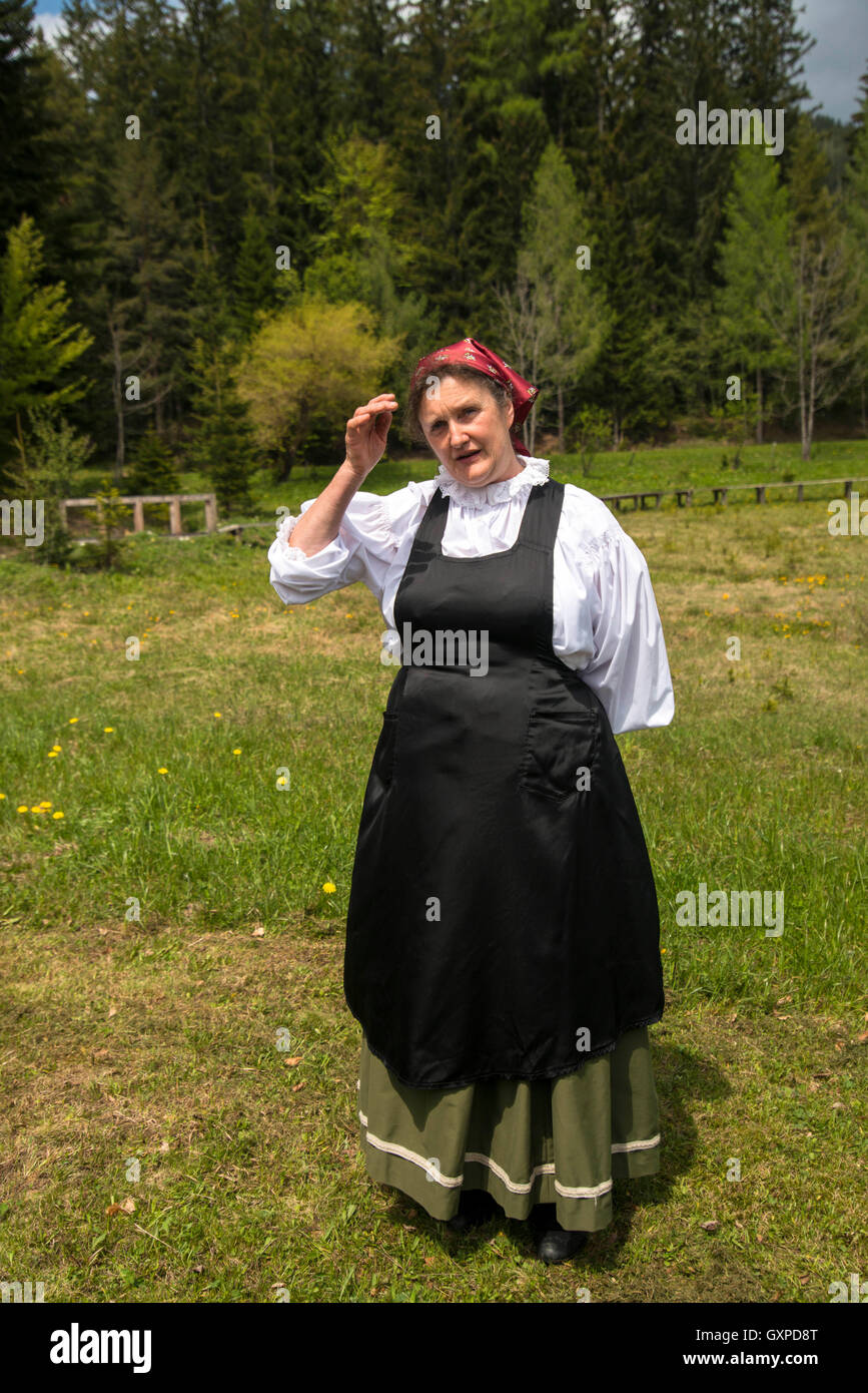 woman in traditional dress Stock Photo - Alamy