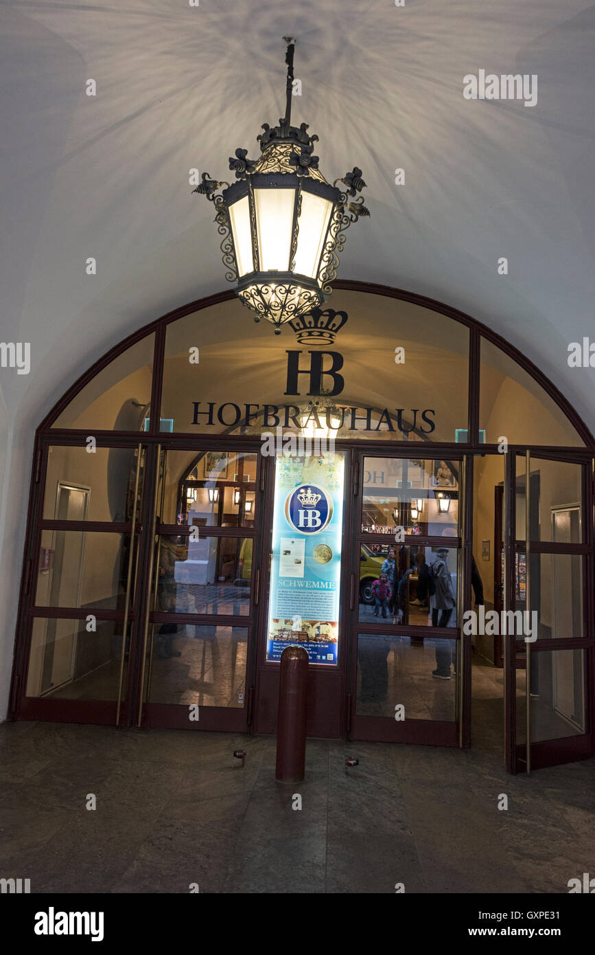 The main entrance to the famous Hofbräuhaus beer hall at Am Platzl is ...
