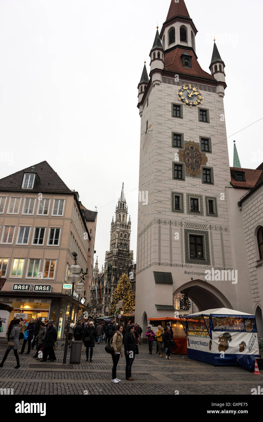 The Old Town Hall and clock tower in Viktualienmarkt, München, ( Munich ...