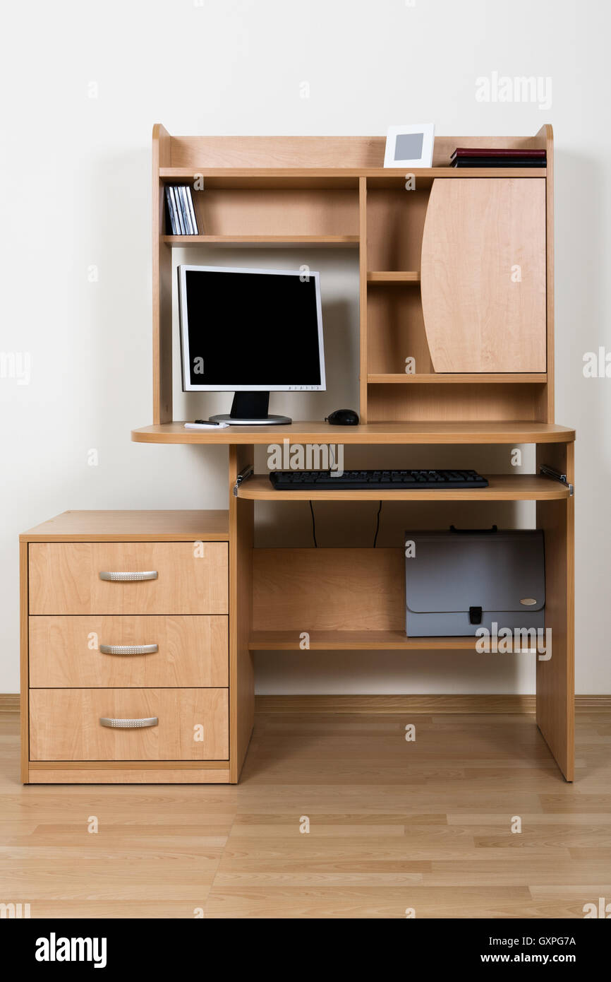 computer monitor on a modern desk Stock Photo - Alamy