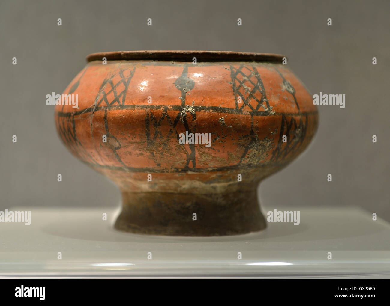 Yangshao culture hi-res stock photography and images - Alamy