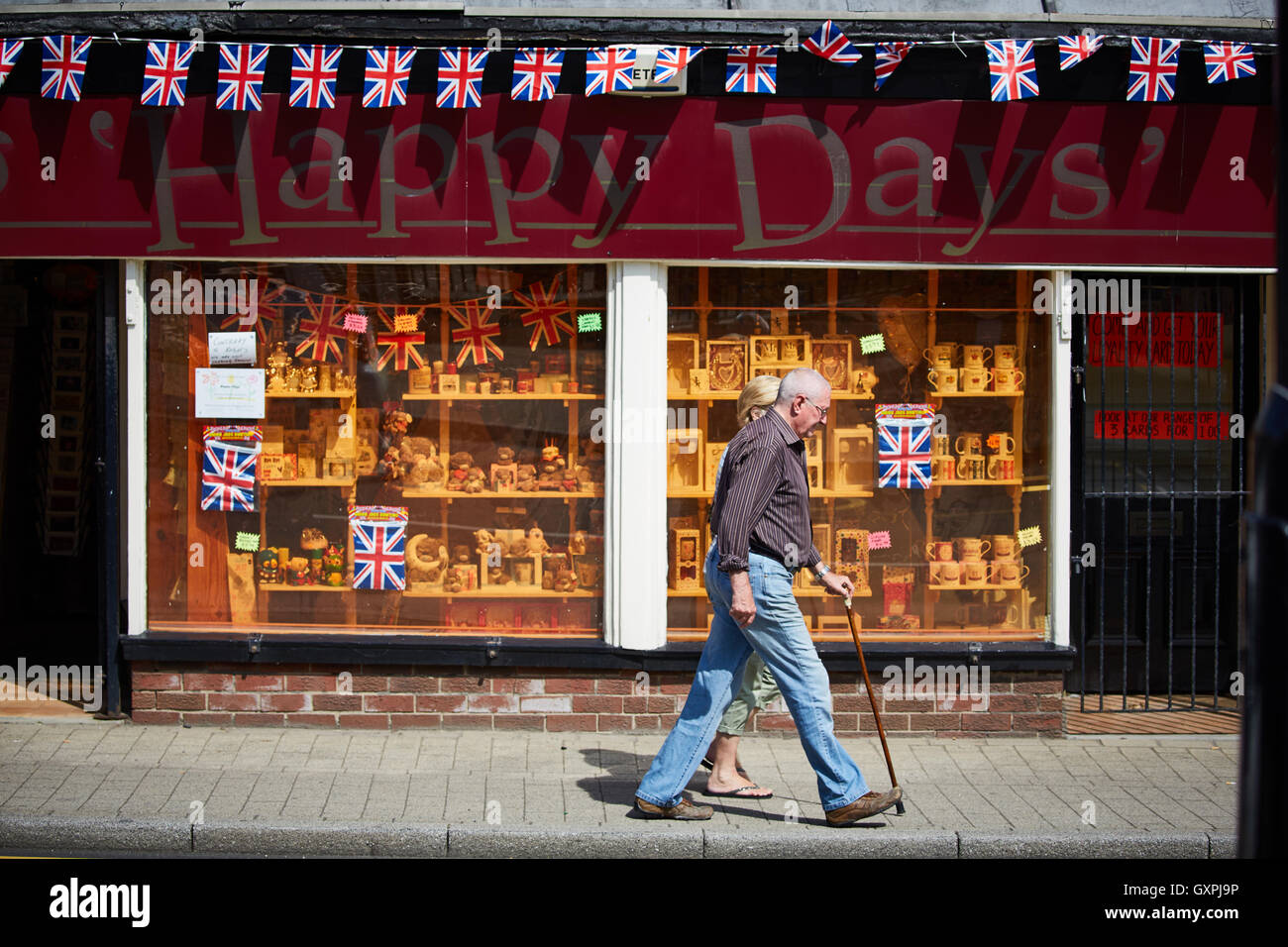 Pavement Front Building Stock Photos & Pavement Front Building Stock ...