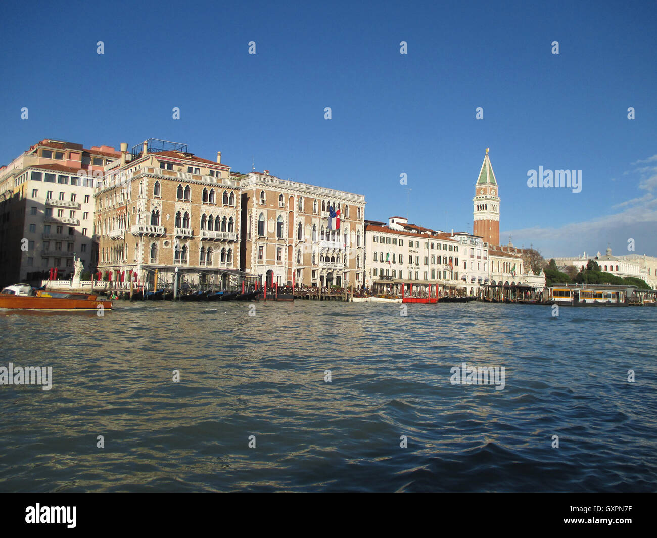 Breathtaking architectures hi-res stock photography and images - Alamy