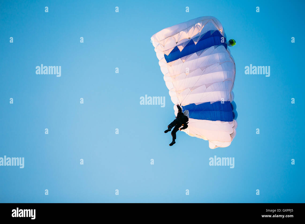 Action man parachute hi-res stock photography and images - Alamy