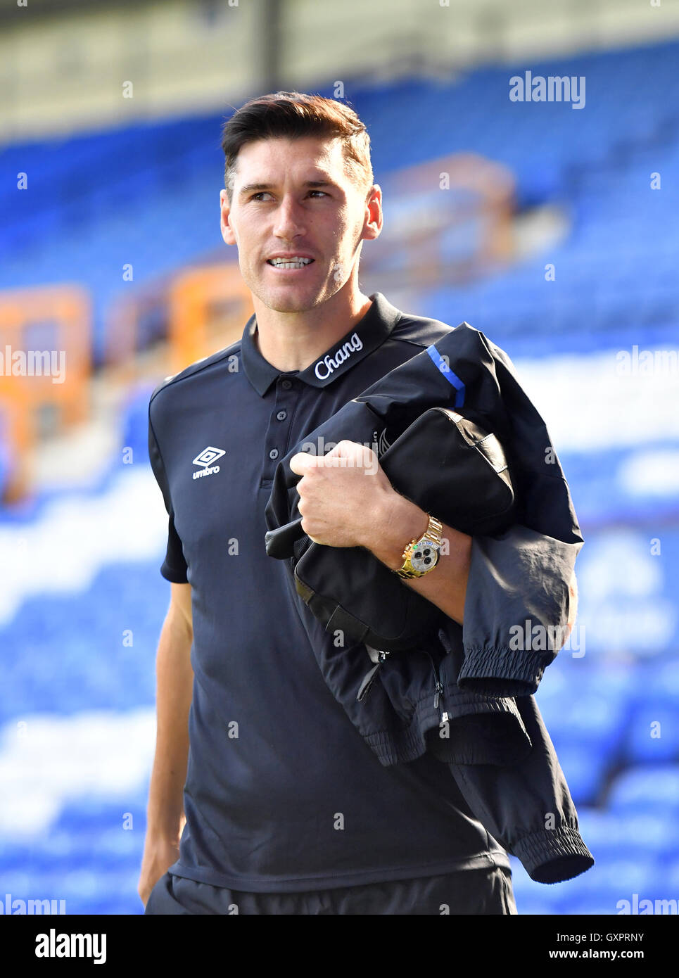 Everton's Gareth Barry arrives at Goodison park prior to making his ...