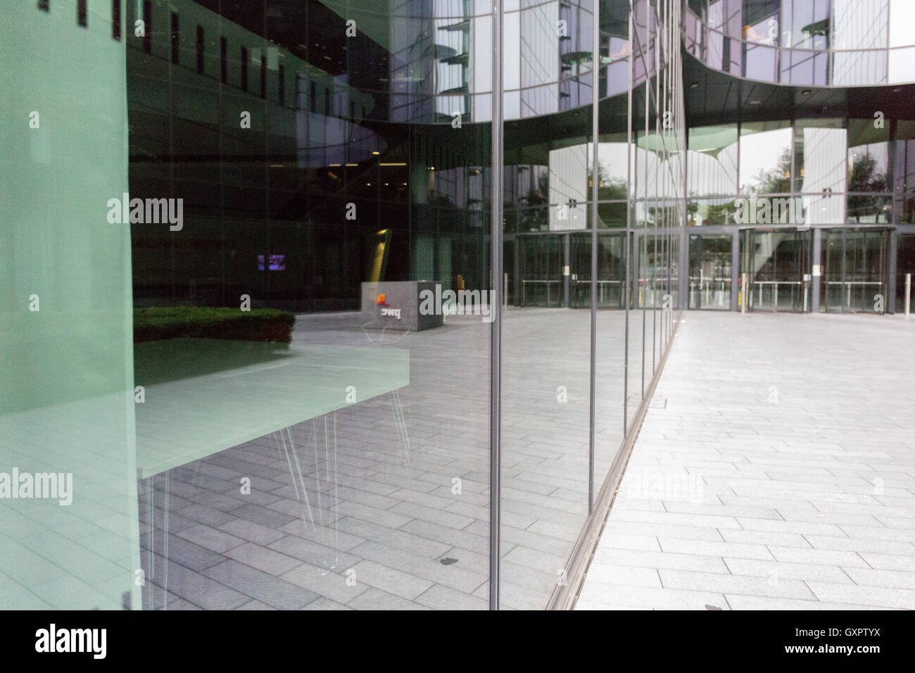 PWC More London, 7 More London Riverside, London SE1 2RT Stock Photo ...