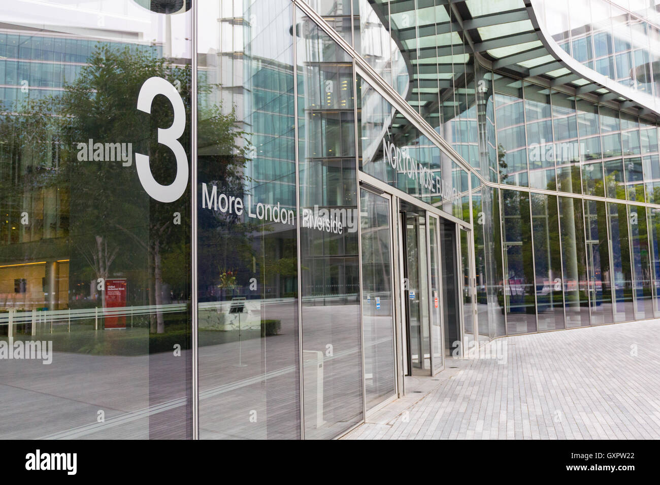 3 More London Riverside Stock Photo - Alamy