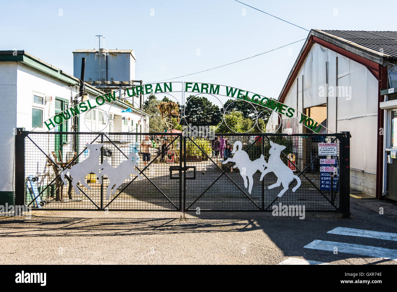 Hounslow urban farm hi-res stock photography and images - Alamy