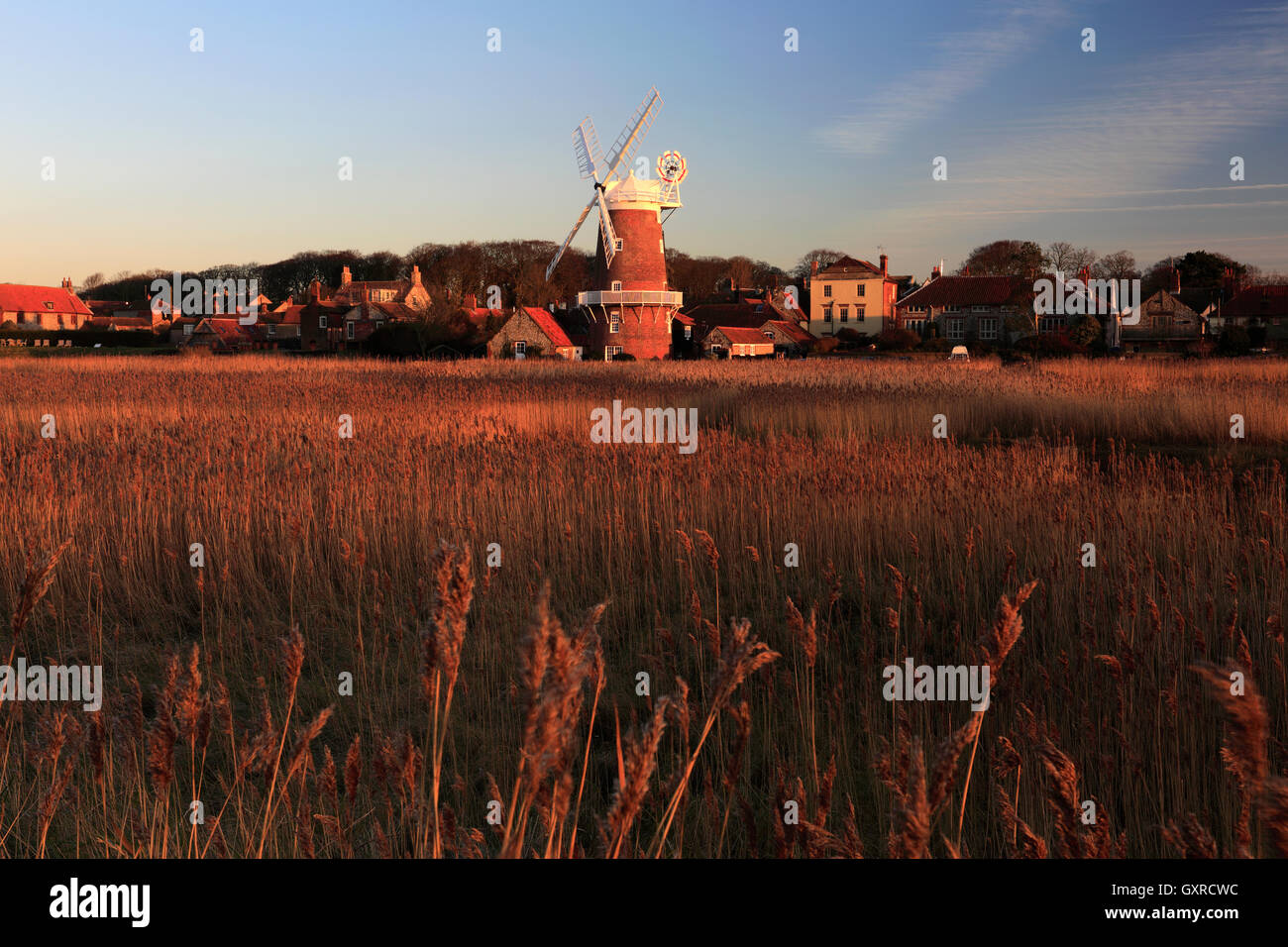 Coastal sunsets mills hi-res stock photography and images - Alamy