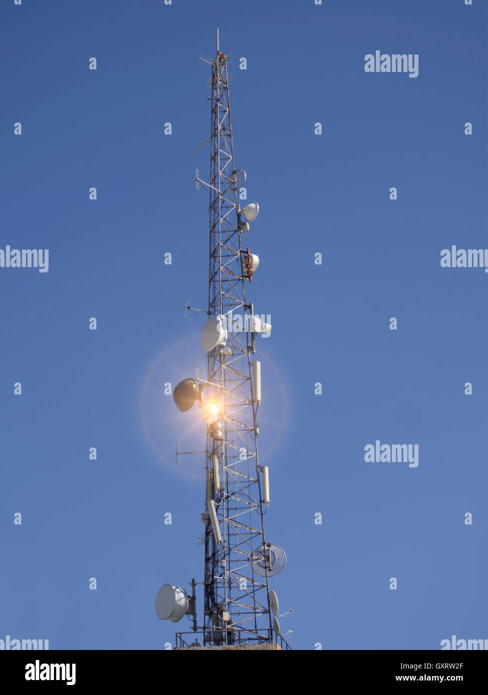 Radio tower communication hi-res stock photography and images - Alamy