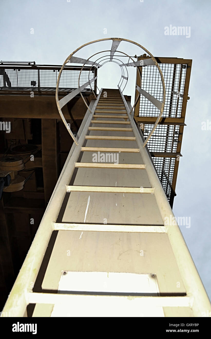 Tower ladder hi-res stock photography and images - Alamy