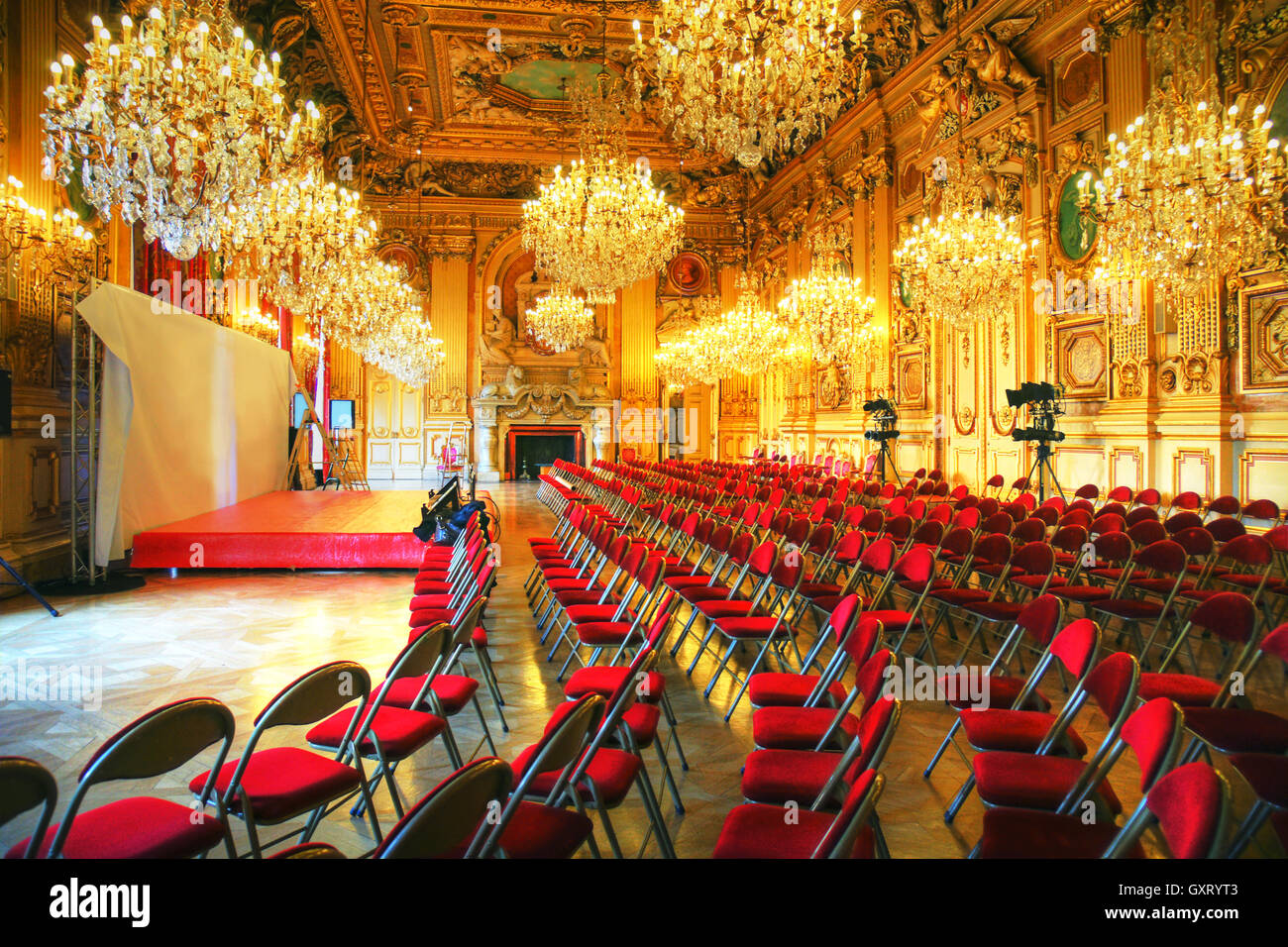 Renaissance ballroom hi-res stock photography and images - Alamy