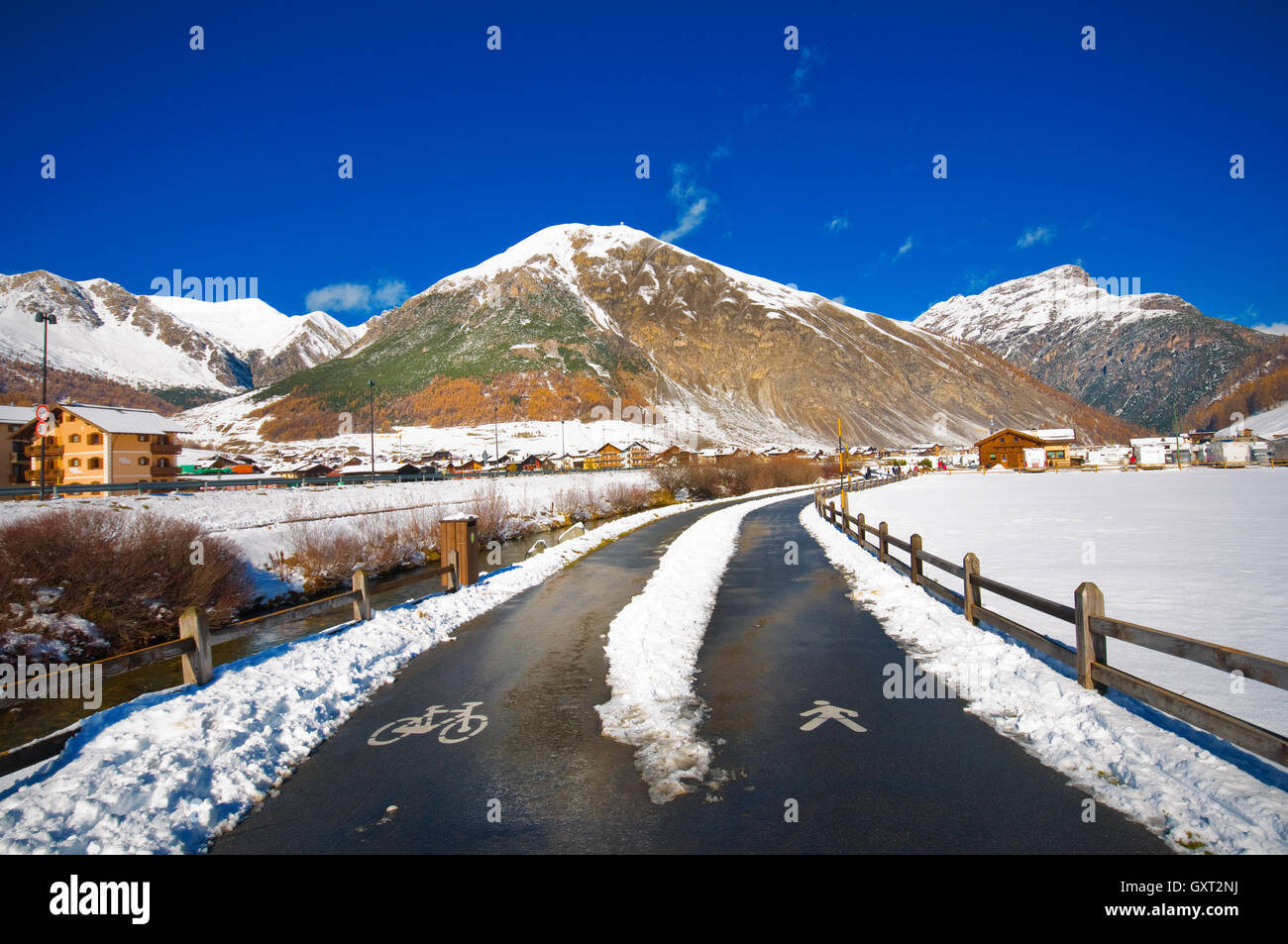 Livigno hike hi-res stock photography and images - Alamy
